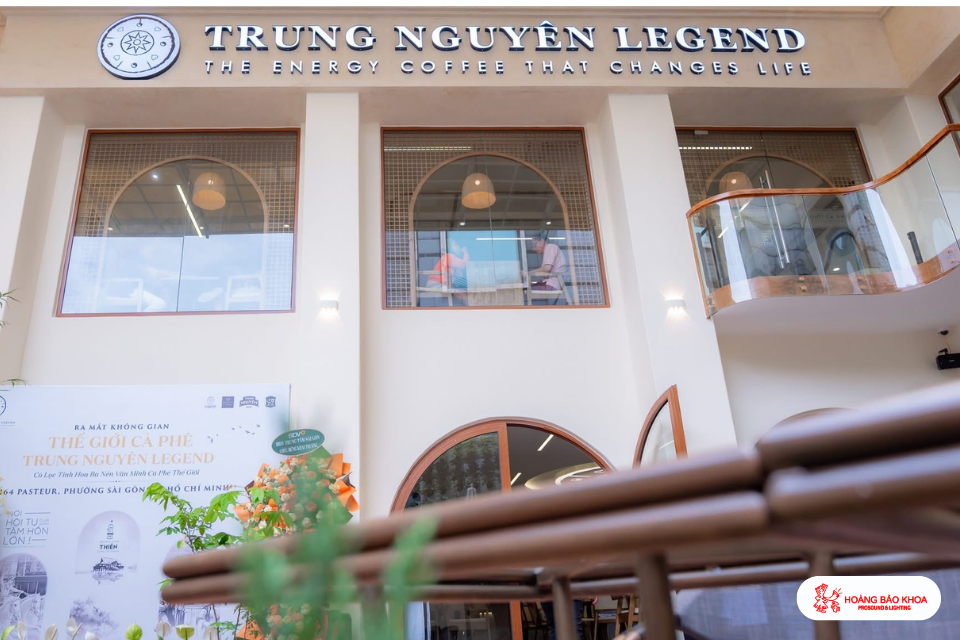 Trải Nghiệm Âm Thanh Và Ánh Sáng Tại Trung Nguyên Legend 164 Pasteur